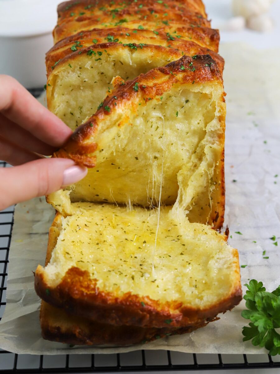 Cheesy Pull-Apart Garlic Bread - Bread By Elise